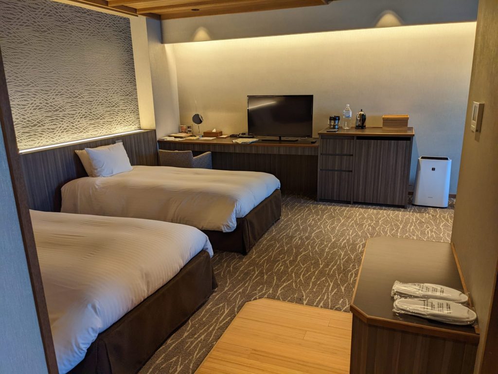 プラザ淡路島の絶景温泉ホテルで1泊2日の大人旅。贅沢な3年とらふぐフルコースを堪能！｜ウチログ★Uchilog.com